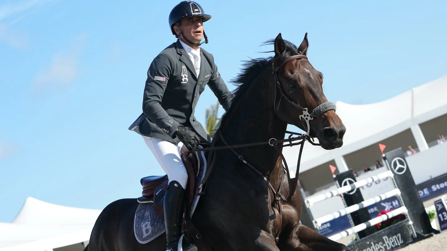Julien Épaillard, invincible, emmène un tiercé français à Grimaud