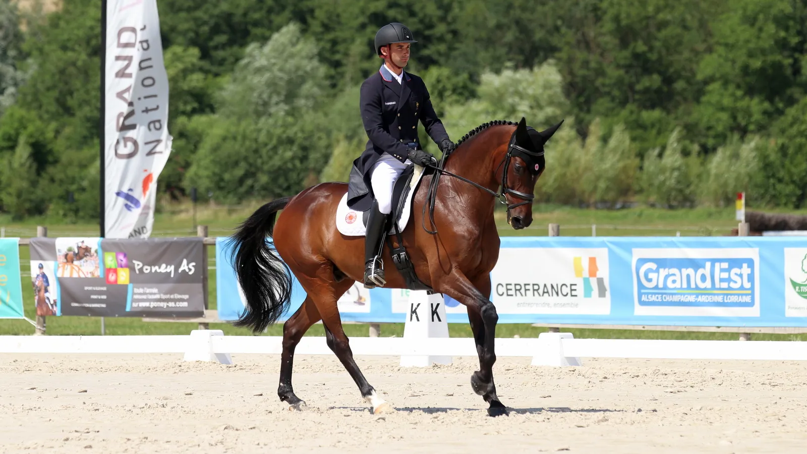 Astier Nicolas prend la tête du championnat de France à Vittel, où les ...