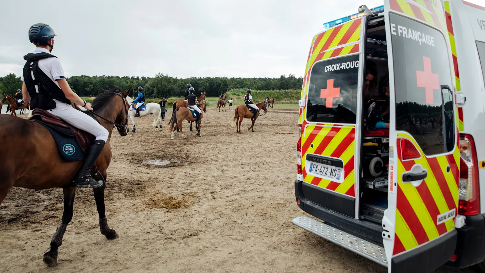 La FFE et la Croix-Rouge française, un partenariat au service de la ...