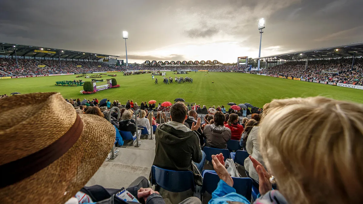 Kent Farrington houdt Corbie V.V. Z van winst in hoofdnummer Aken