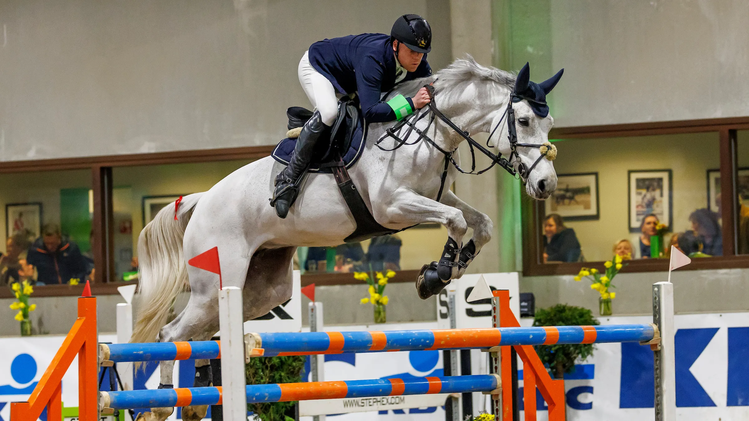 Jordy Verboven en Leen Geysen domineren springindoor LRV Stevoort