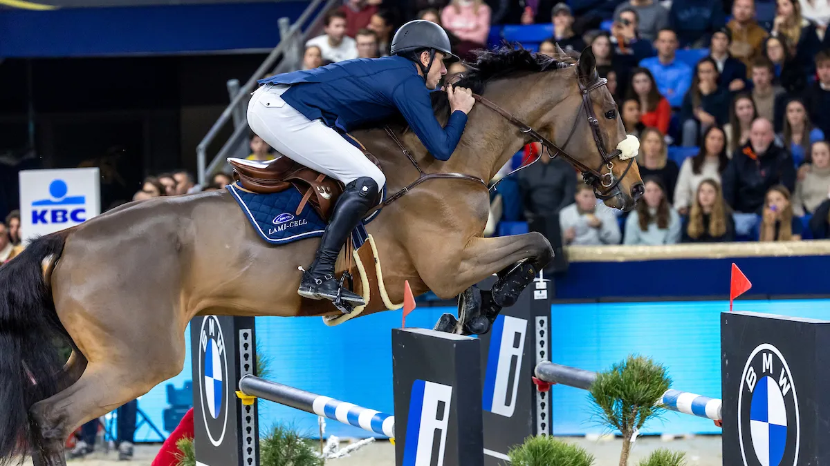 Gregory Wathelet op het Grand Prix podium van Mechelen