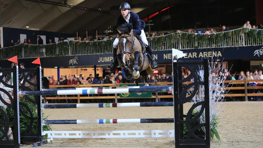 Kyle Cuypers zet zijn zegereeks verder met Domiena van 't Buxushof Z