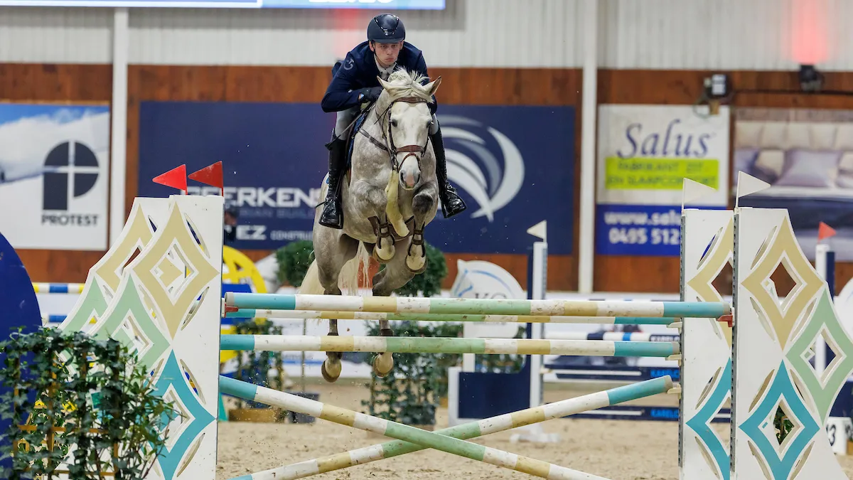 Joe Clee houdt Arno Boon van de overwinning
